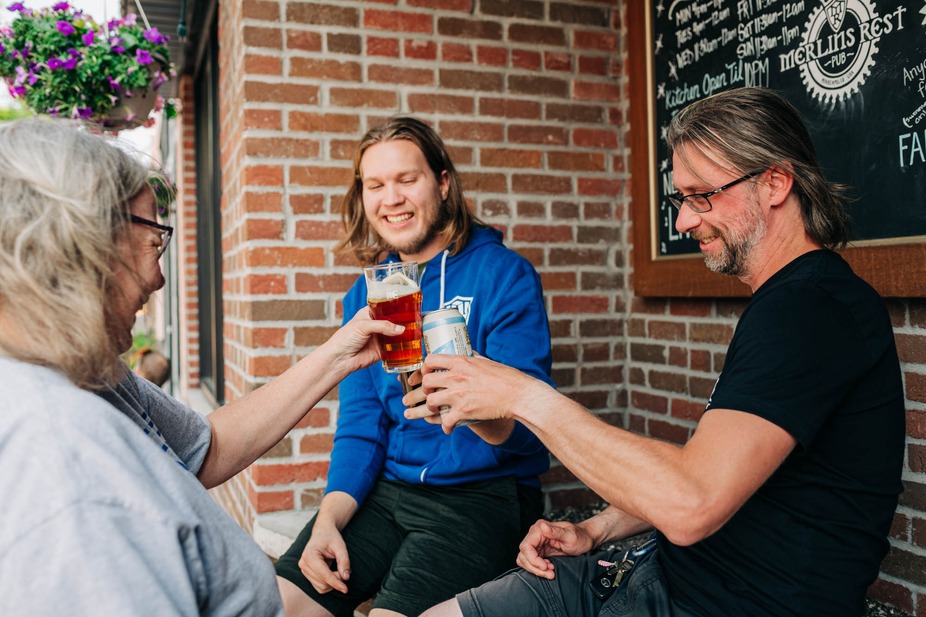 Merlins Rest Pub - events