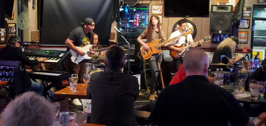 The Rusty Bucket - Band schedule