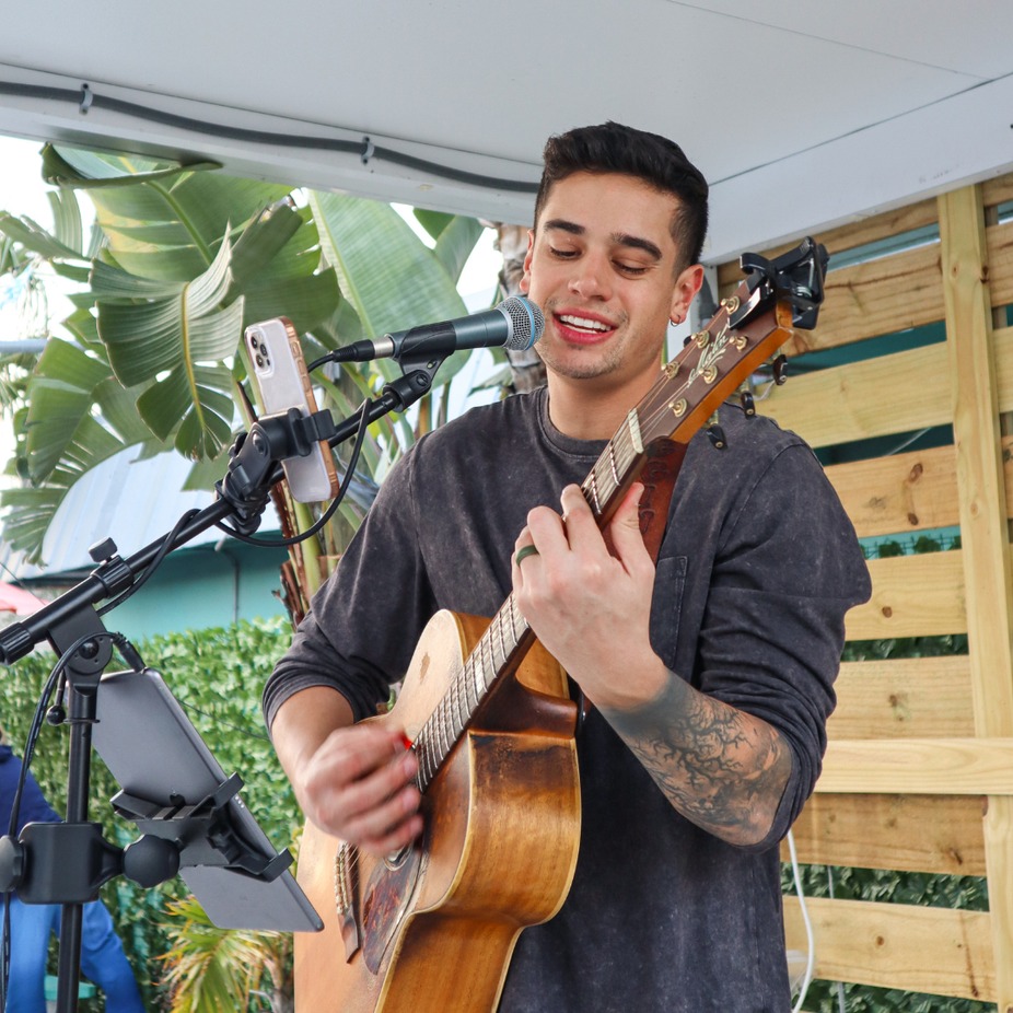 Crabby Bill's - Indian Rocks Beach, FL