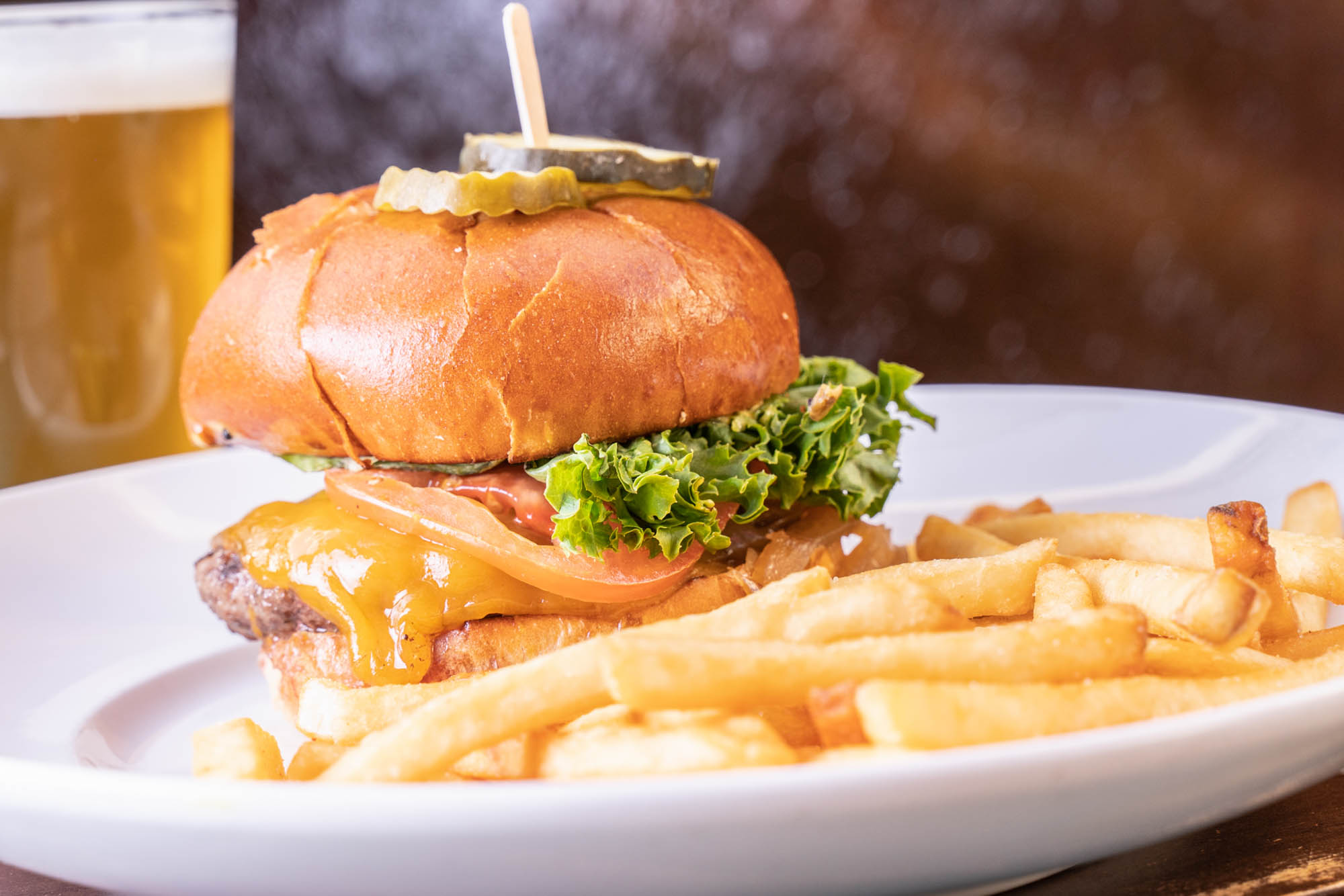 Riverside Clubhouse - Best American Restaurant Near you