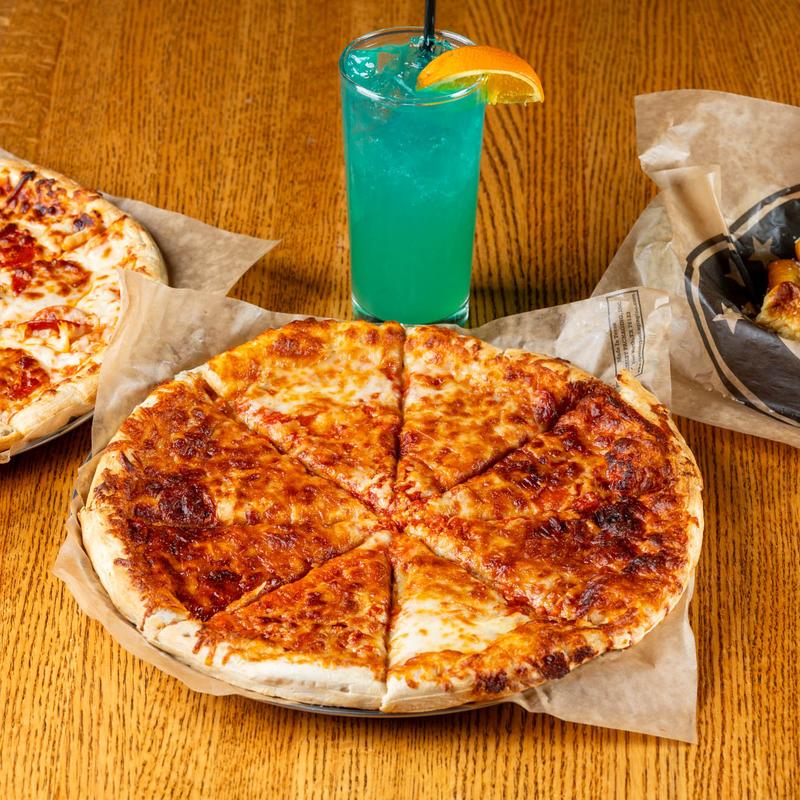 Must-Visit Bar in Katy, TX | Crossing Icehouse