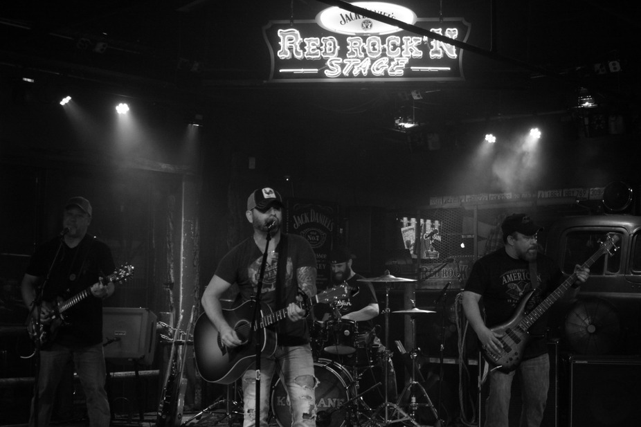 Natty Oaks Pub & Eatery - Events