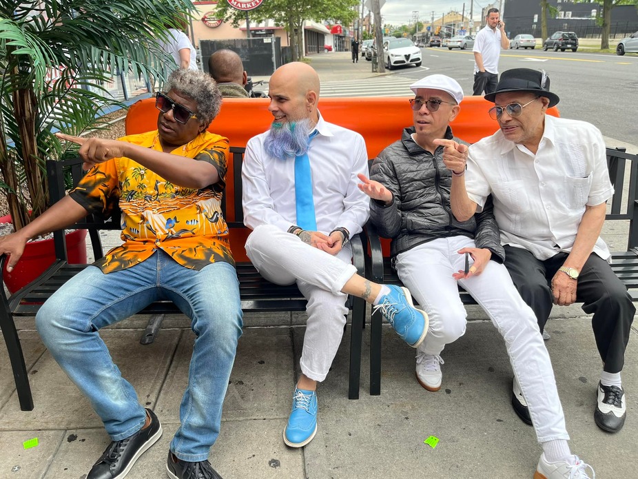 Gonzalez y Gonzalez - Live Bands