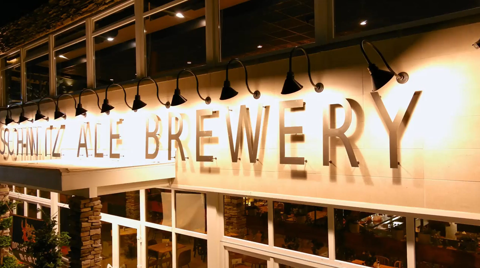 Cerveza Co Parma Oh Schnitz Ale Brewery Parma