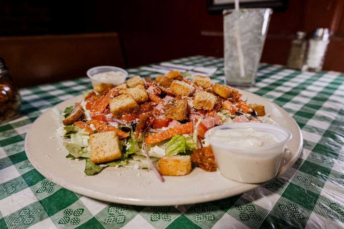 Tony Bono's Pasta and Pizzeria - South Hampton, St. Louis, MO