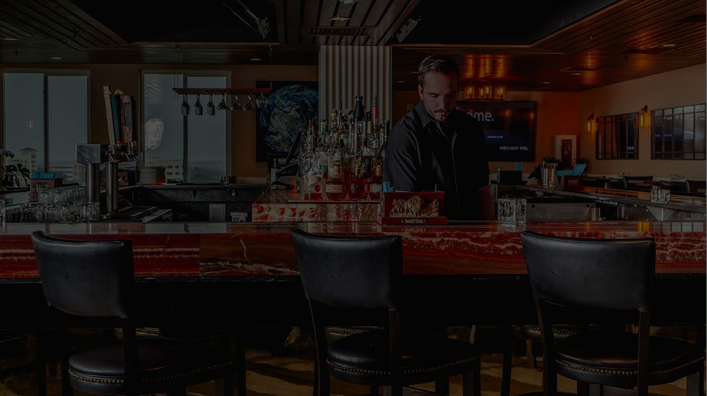 Vantage Rooftop Bar - Feather Sound, Clearwater, FL