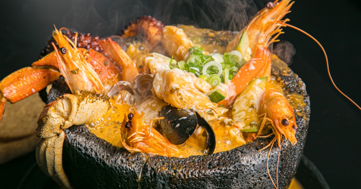 Mariscos Los Plebes - Fontana, CA