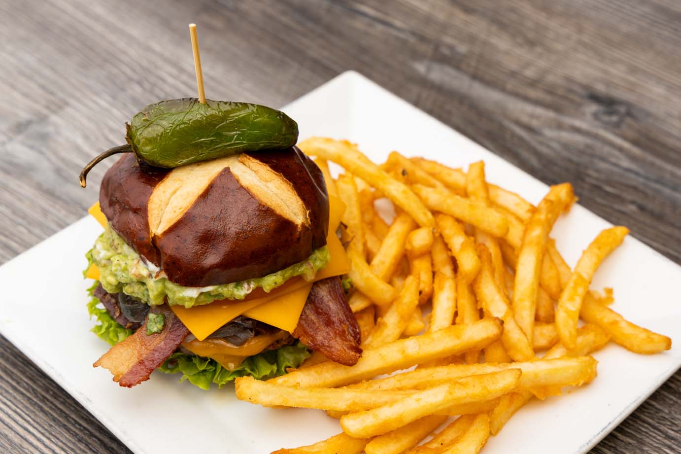 R place Bar & Eatery - Hillcrest, San Diego, CA