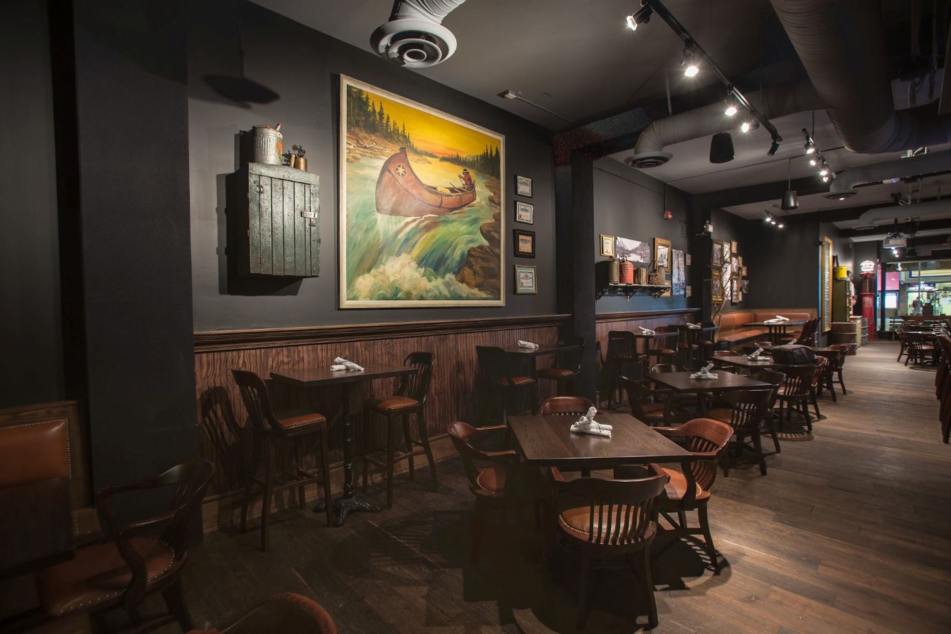 The Derrick Gin Mill & Kitchen - Downtown, Calgary, AB