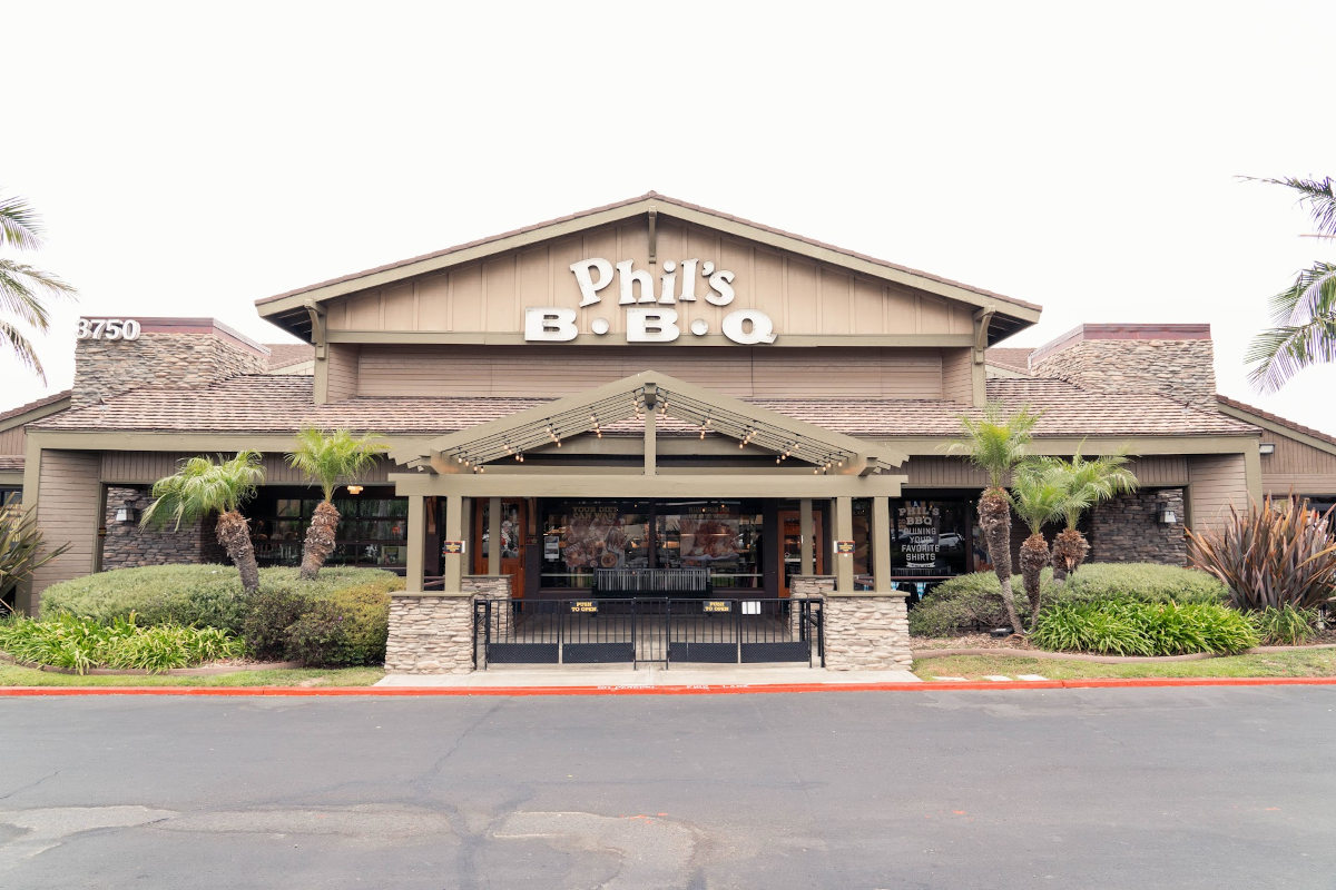 Phil's BBQ - Catering