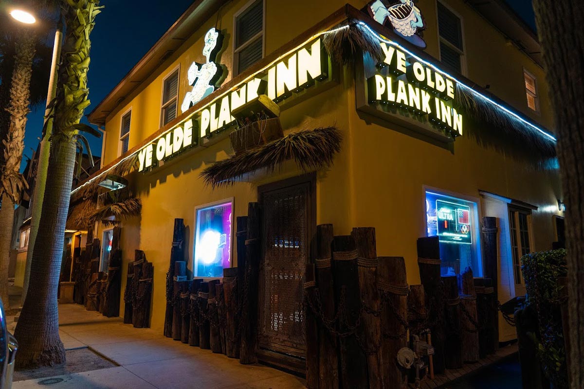 Ye Olde Plank Inn - Drink Menu