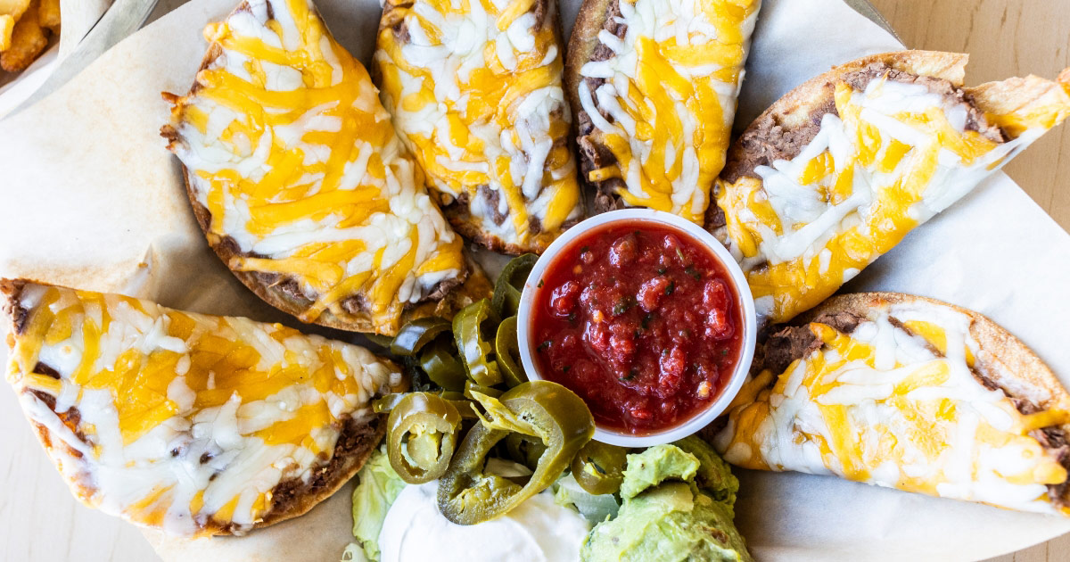 Pockets Grille - Smithville, Smithville, TX