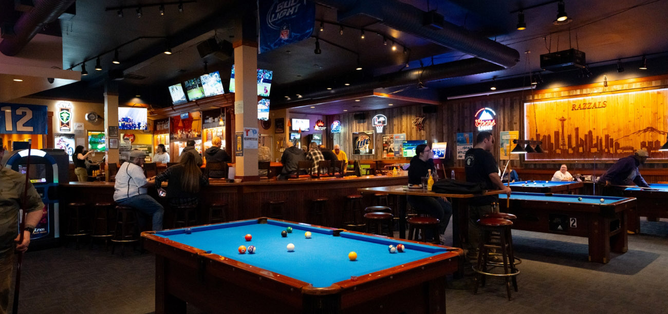 Razzals Sports Bar & Grill - FRONTIER VILLAGE, Lake Stevens, WA