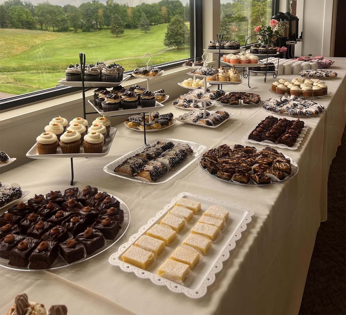 Red Velvet Cakes & Pastries - Food Menu