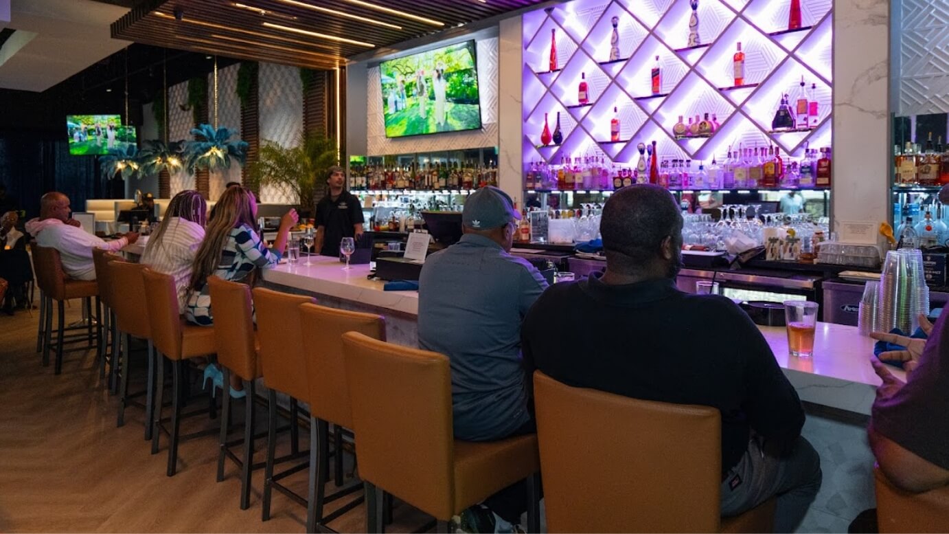 Pure Social Bar and Grill - Richardson, TX