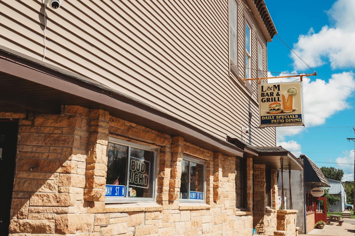 L & M Bar & Grill - Dundas, MN