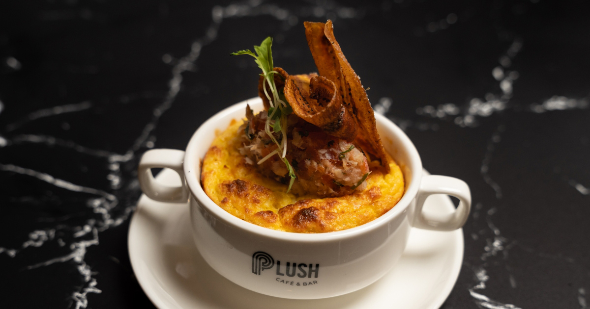 Queen West Restaurant & Bar – Plush Cafe & Bar
