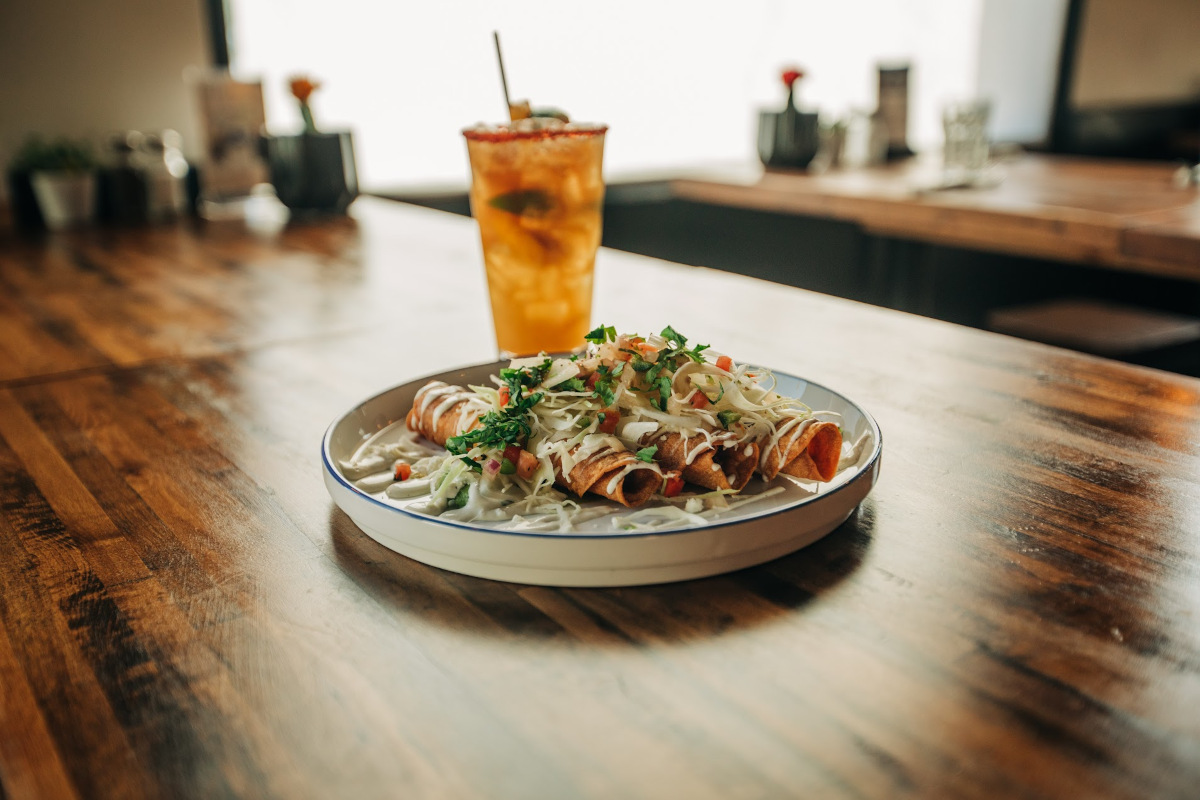 Yõli Mexican Restaurant - Kent, WA