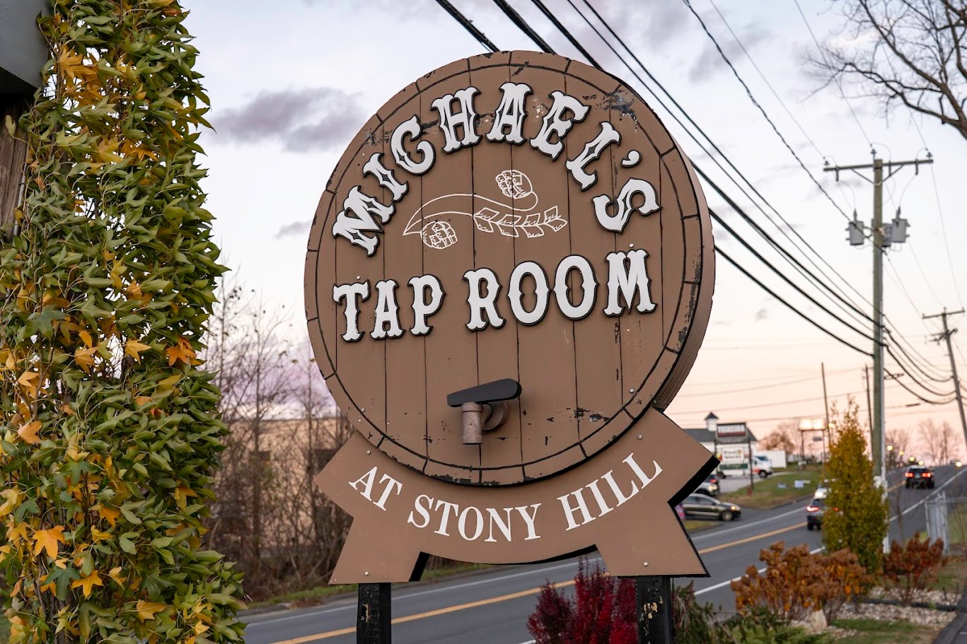 Michael's Tap Room - Bethel, CT
