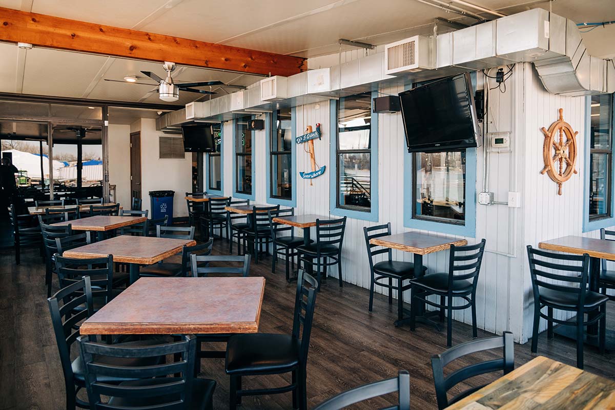 Best Bar in Inver Grove Heights | Mississippi Pub